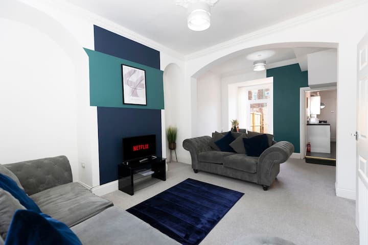Stylish 3-bedroom Close To Town Centre - South Shields