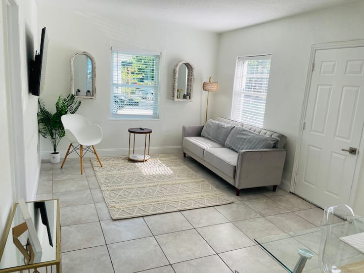 Casa Azul - Miami, FL