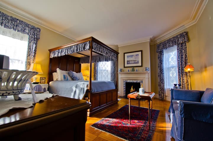 Summer Long Rental Walkable To Beach - Rhode Island
