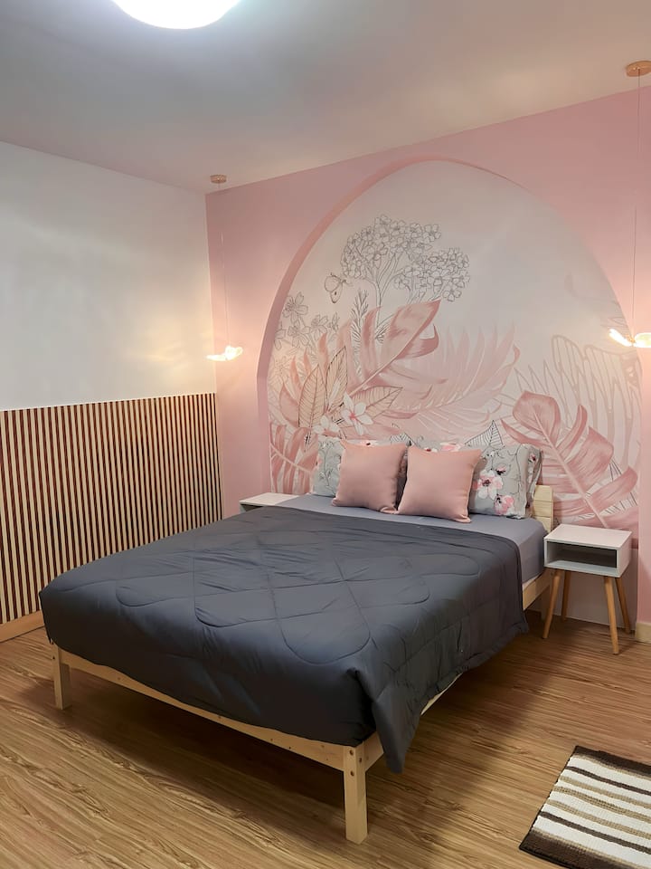 Casa Kulot Pink Homestay - Pagsanjan