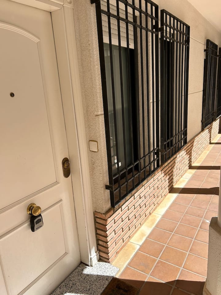 Acogedor, Pleno Centro Y Garaje. - Albacete