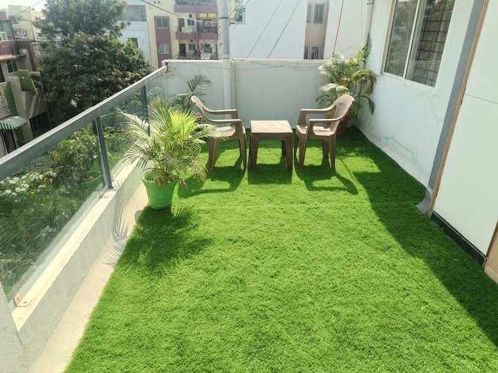 Penthouse 1bhk Flat With A Personal Terrace Garden - Indore