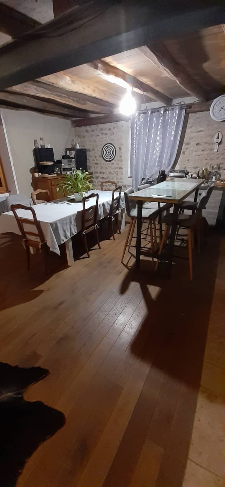 Maison Vigneronne Avec Cave Sonorisé - France