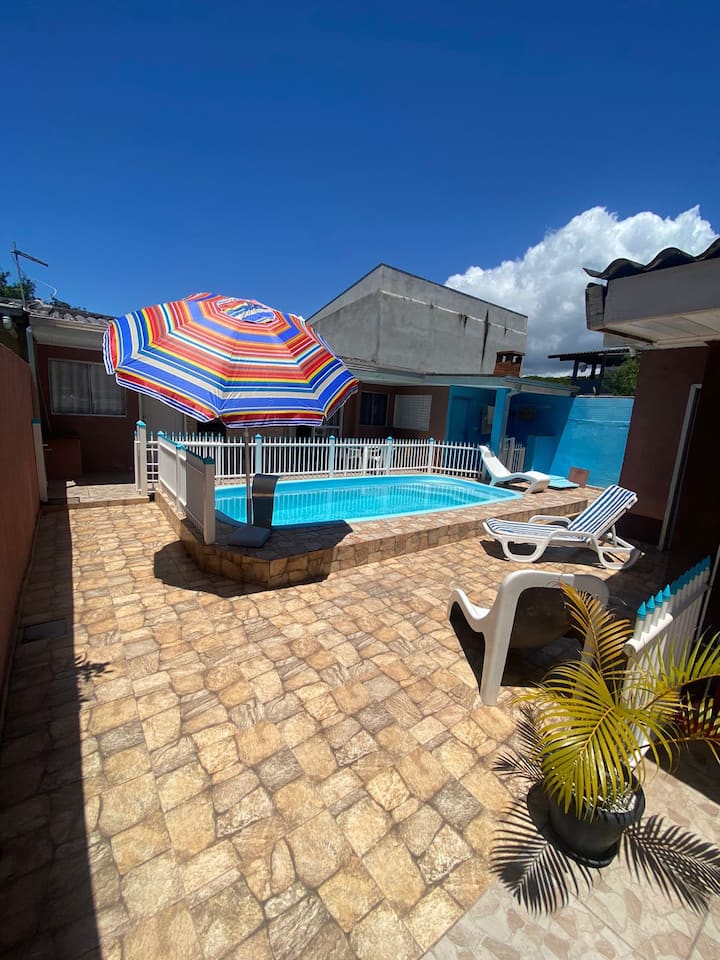 Casa Com Piscina Aconchegante. - Matinhos