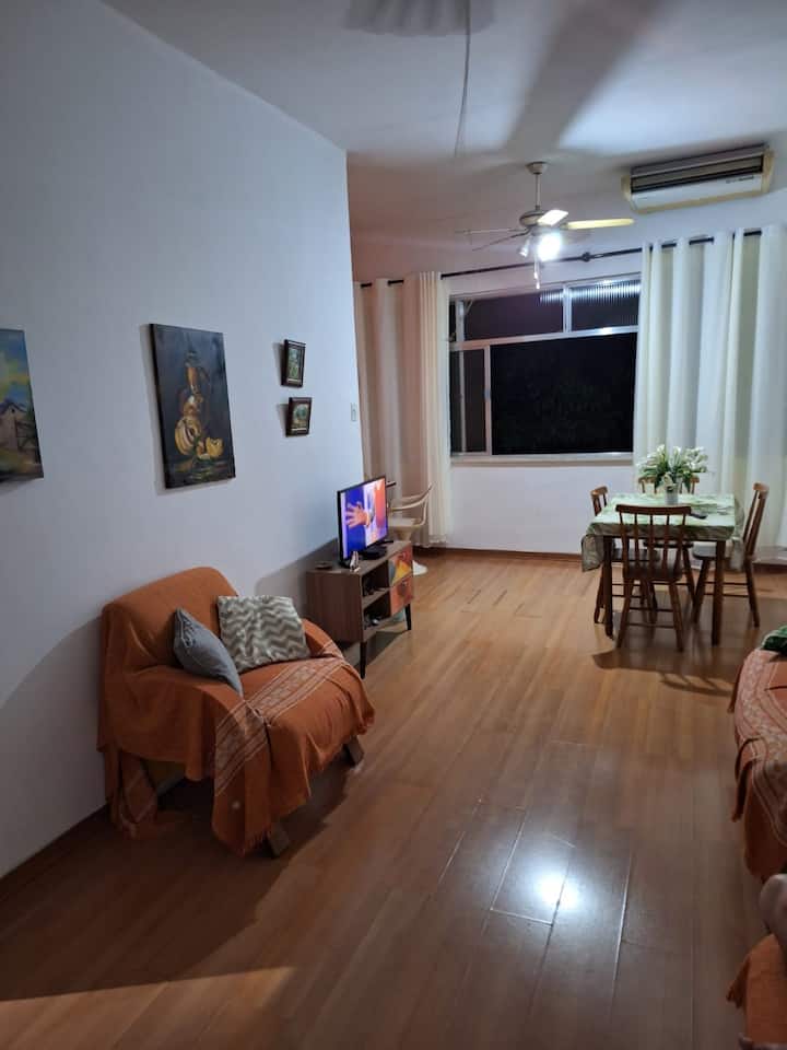 Suíte 1 - Em Casa De Família -2 - Rio de Janeiro