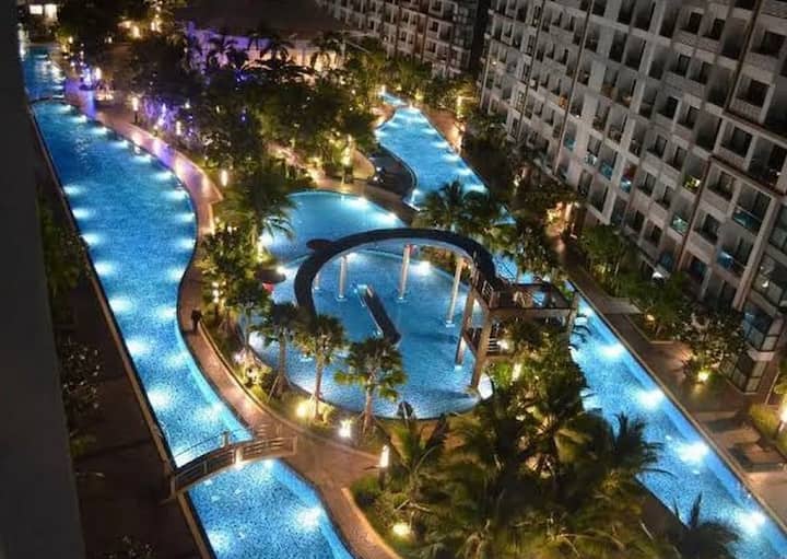 芭提雅中天海滩豪华两居室/超大泳池健身房/生活方便 - Jomtien