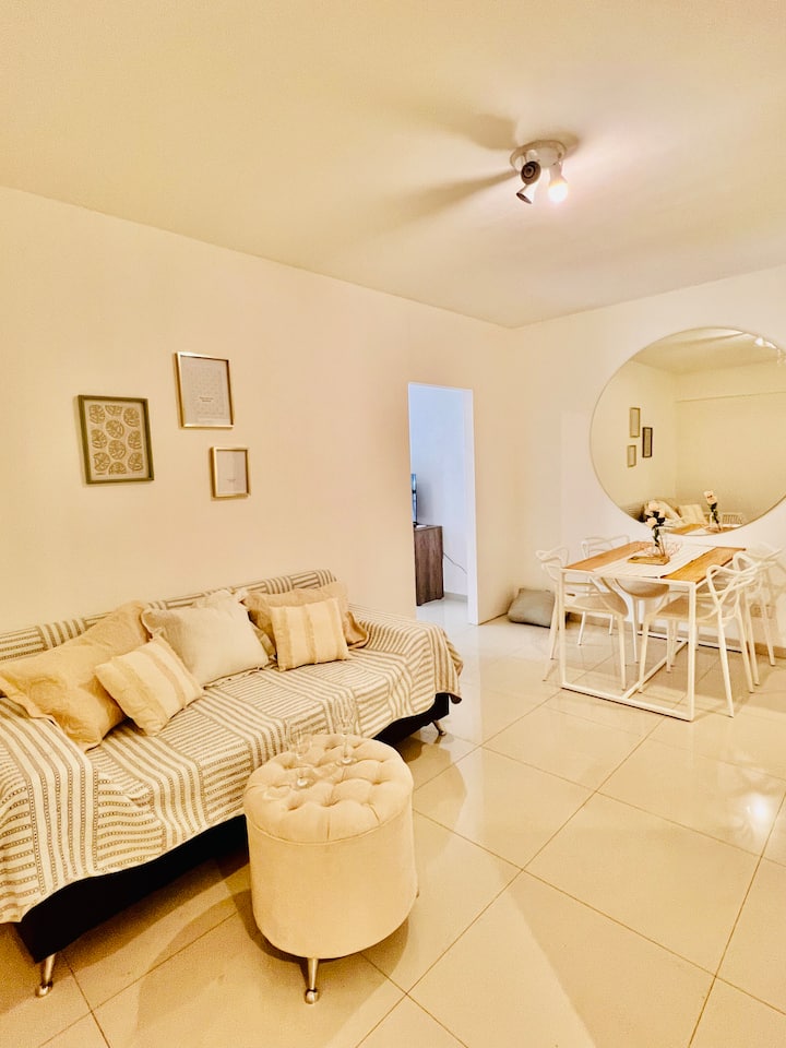 Aristides  Suites 2 Con Estacionamiento A Pedido - Mendoza