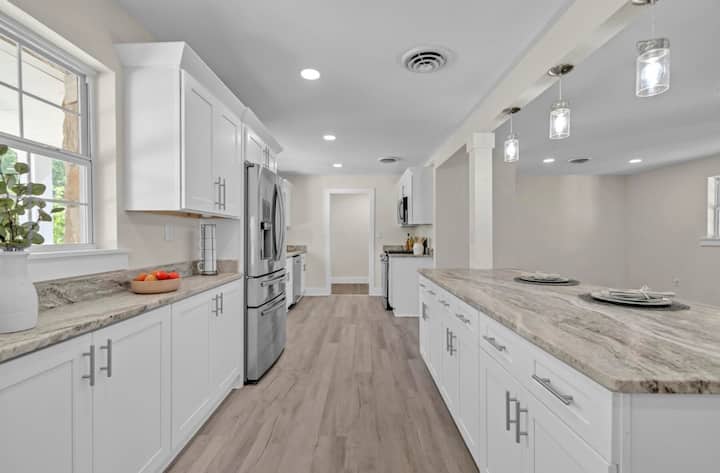 Crestview Home - Crestview, FL