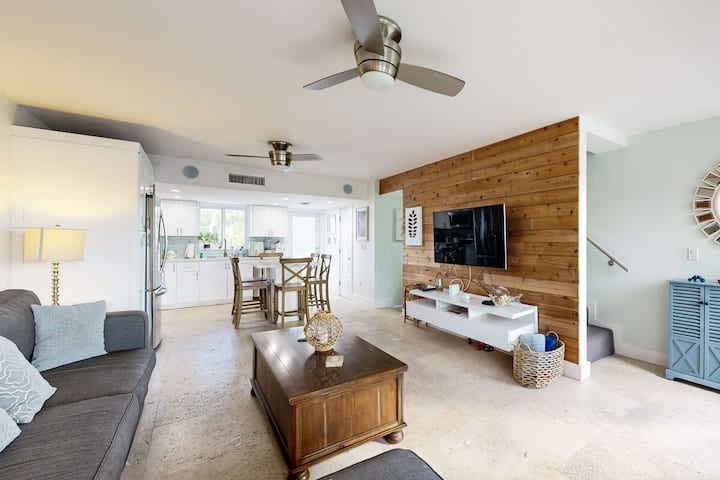 3 Br Townhouse Near Beach & Marina, Shared Pool - Key Largo, FL