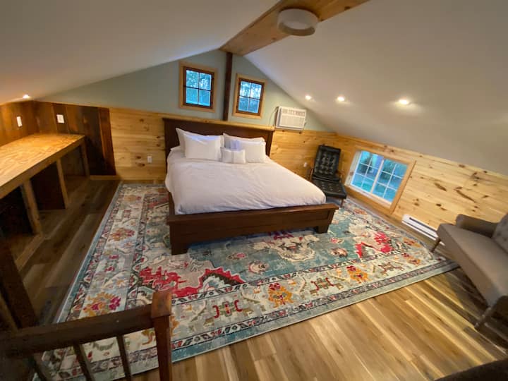 Historic Rockdale Private Barn - Shepherdstown, WV