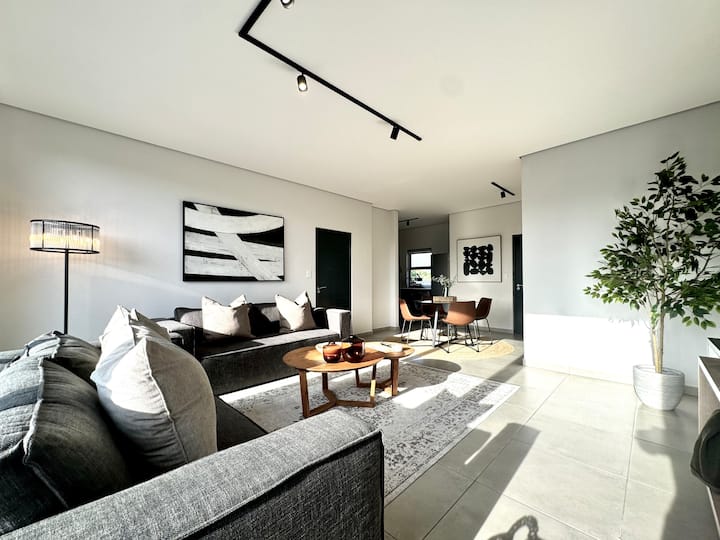Luxury Stellenbosch Apartment In Central Location - Stellenbosch