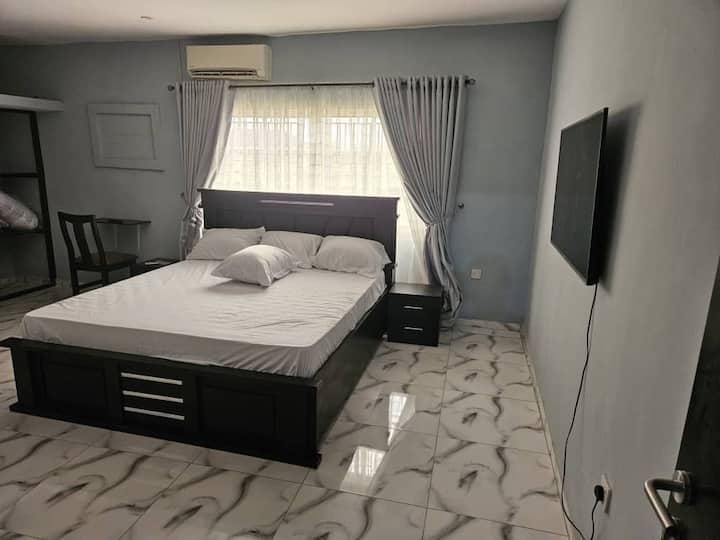 Salvation Apartments: Serene Studio Sanctuary - Lagos