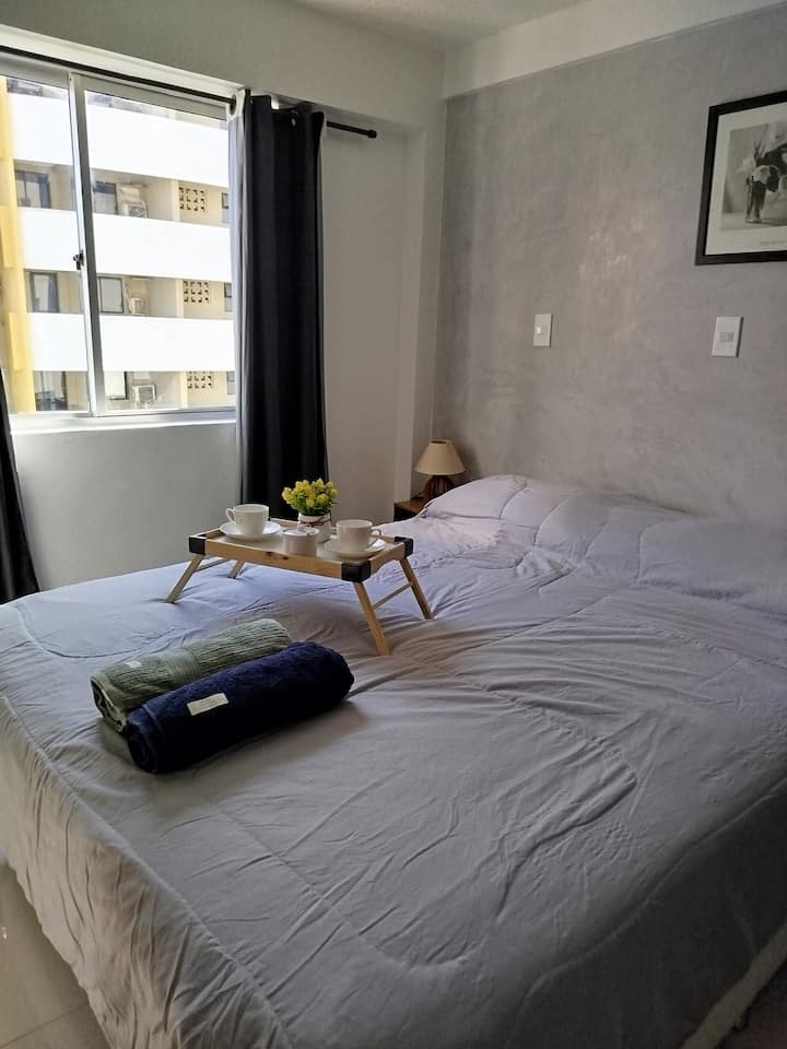 Flat Reformado Na Ponta D’areia Com Vista Mar - São Luís