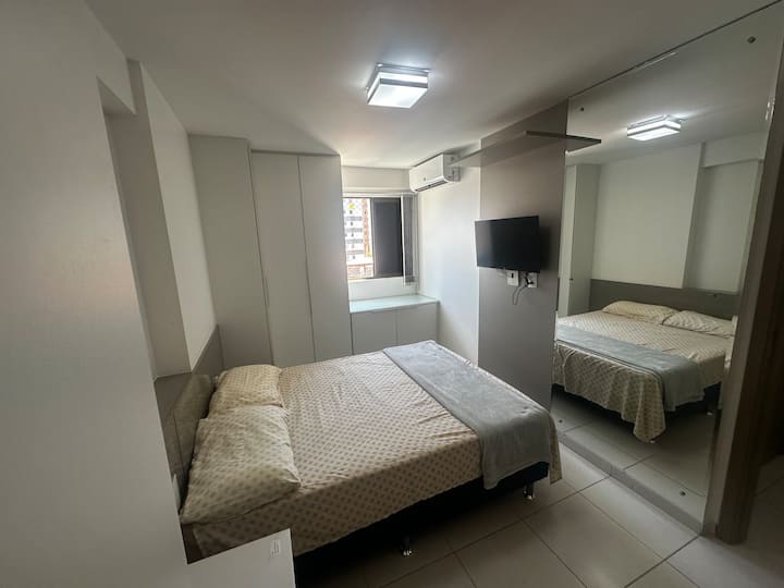 Apt Completo: Ar, Tv, Internet, Piscina E Academia - Maceió