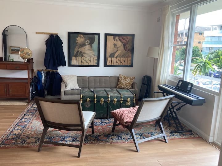 Beachfront Family 3 Bedroom Home - Sydney