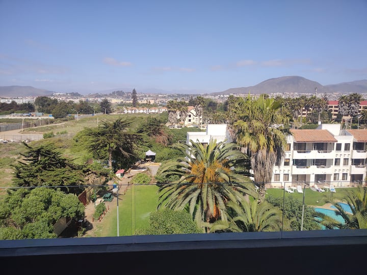 Amplio Y Cómodo  Departamento A Pasos De La Playa - La Serena