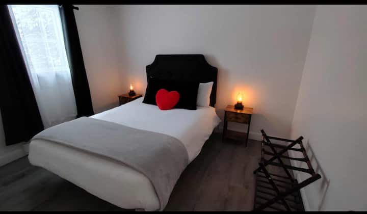 Chalet |L'after Le Shack| Près Valcartier | Spa - Quebec City