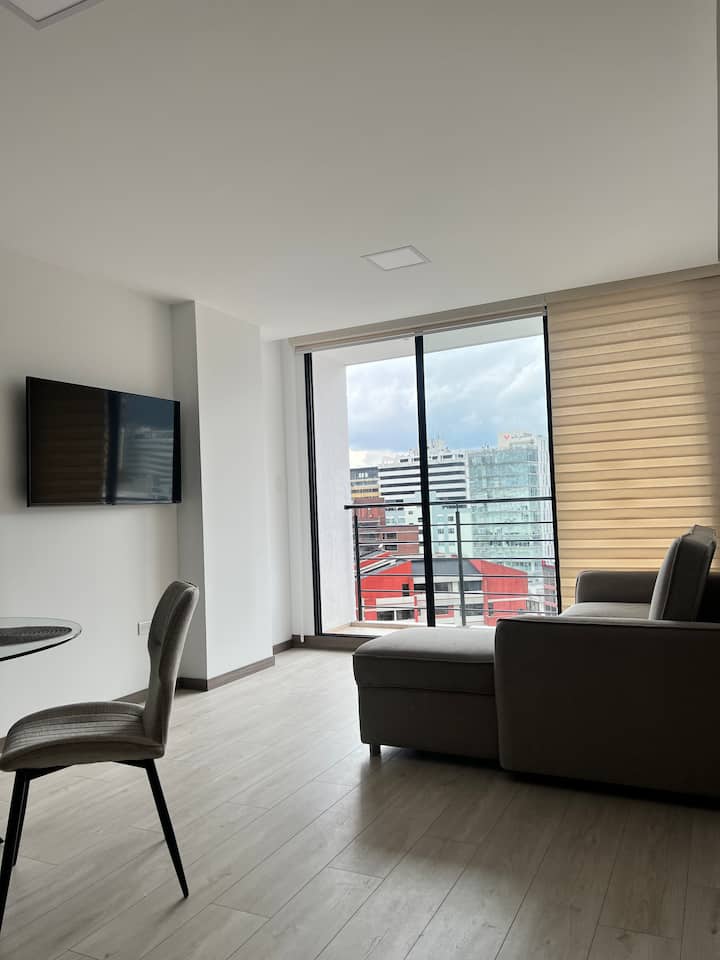 Suite Moderna Y Acogedora - Quito