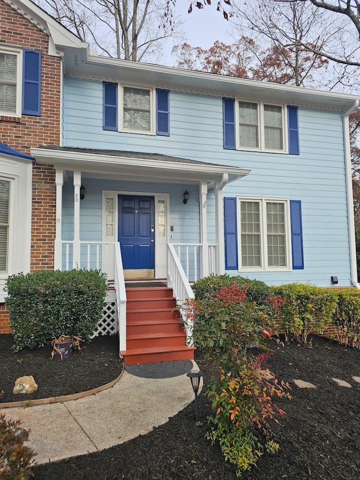 Spacious 4br Home W/ 3 Beds & Dedicated Workspace - Lawrenceville, GA