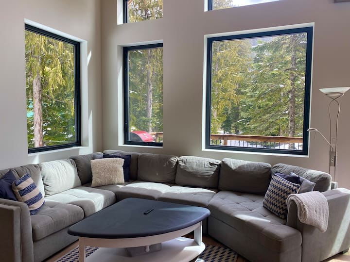 The Chill-inn *Brand New Hot Tub. Bbq+pool Table* - Harrison Hot Springs