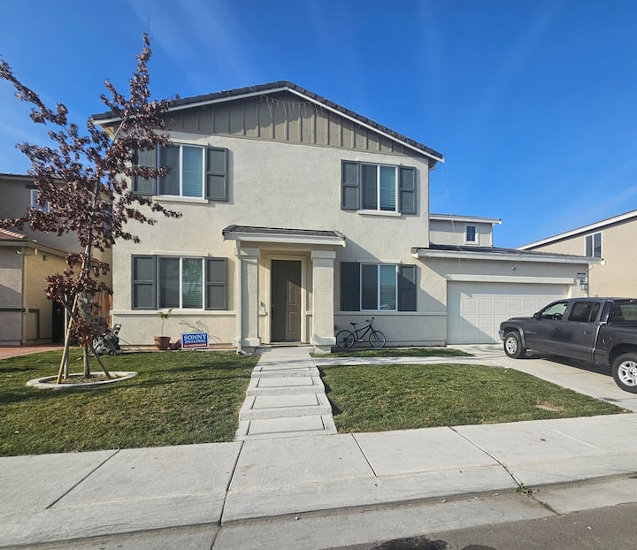 Cozy Stay In Manteca - Mikasa
