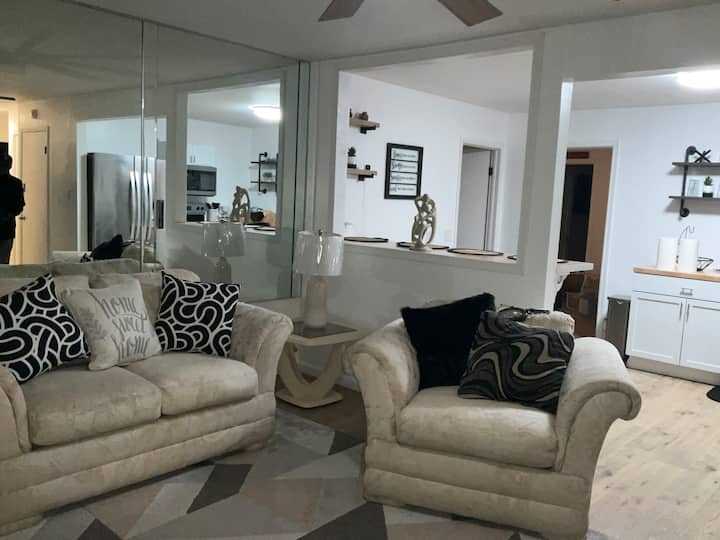 Oakley Acre Full House- New! - Betterton Beach, MD