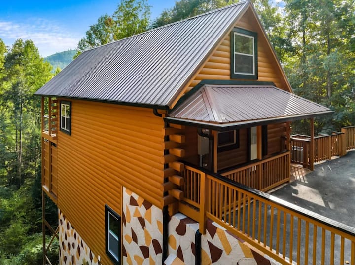 Bearadise Cabin - Pigeon Forge, TN