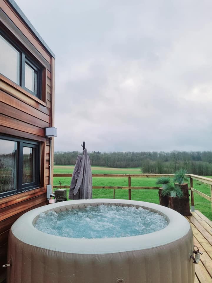 Tiny Serenity Avec Jacuzzi Et Piscine - Huy