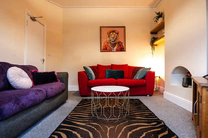 Gloucester City: 5 Bed (Sleeps 10) •Garden•stadium - Gloucester