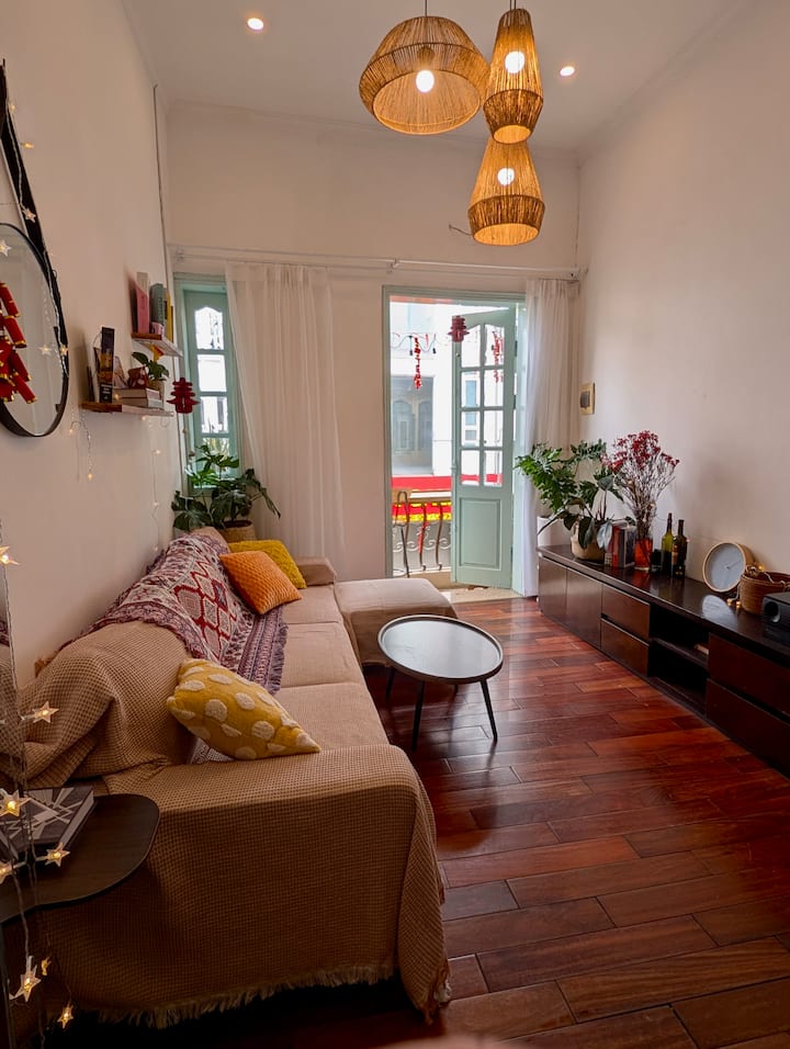 Duplex With 2br-balcony Street
Views-oldquarters - Hanoi