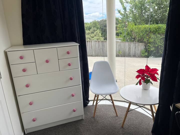 Small Beauty Space! - Tauranga