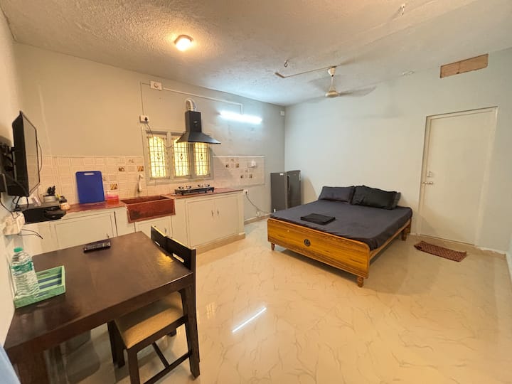 White House Home Stay - Mahabalipuram
