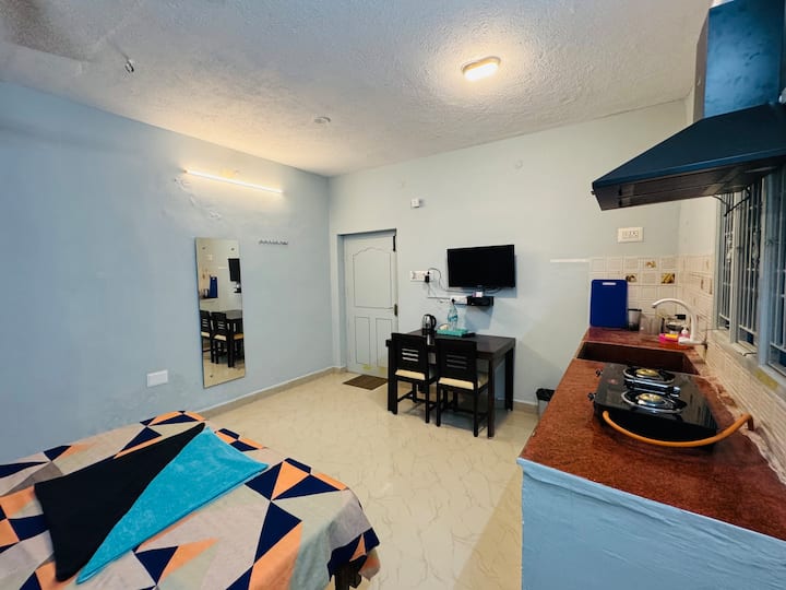 White House Home Stay - Mahabalipuram