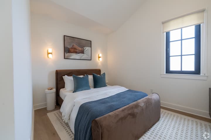 Greenwich Solace W/ Access To Wellness Spa & Wifi - Greenwich, CT