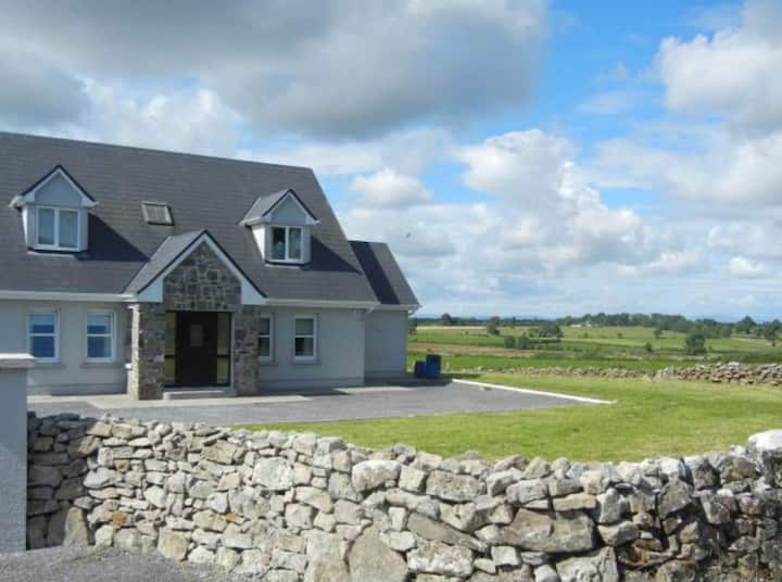 Hilltop House Tuam - Tuam