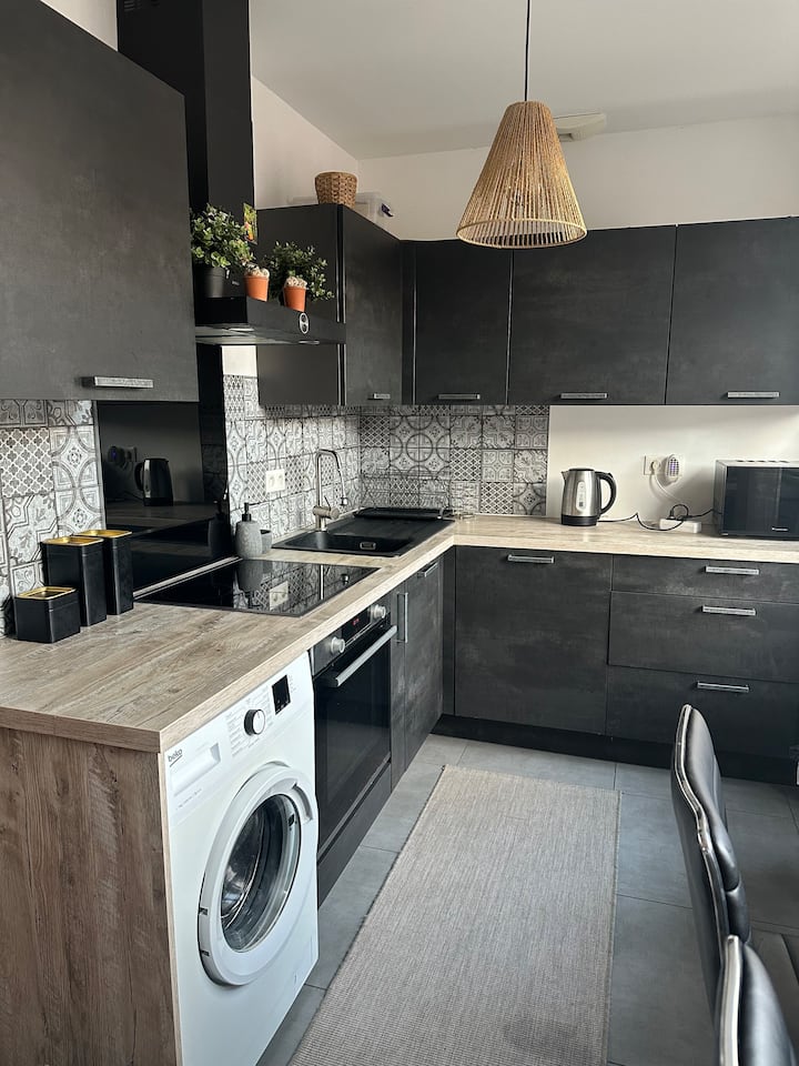 Charmant - Centre Ville - 2 Chambres (3 Lits) - Thionville