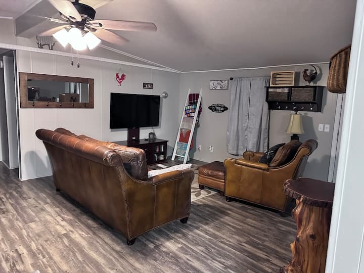 Country Cottage - Anacoco Lake, LA