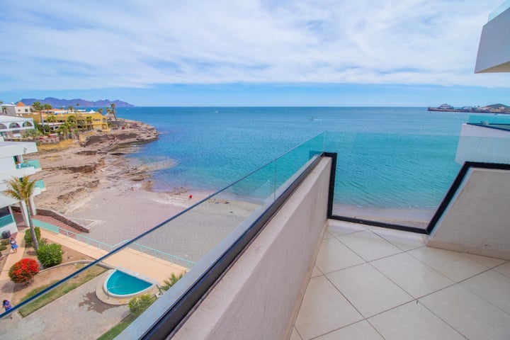 Condo 2 Recámaras Frente A Playa - San Carlos Nuevo Guaymas