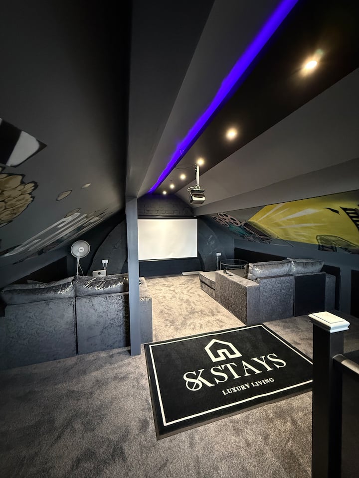 Sk Stays Luxury Home Jacuzzi Bath & Cinema Room - Bradford