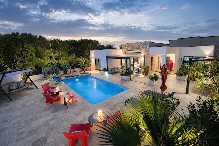 Villa Vue Montagnes• Plage 2 Min• Piscine Chauffée - Calvi