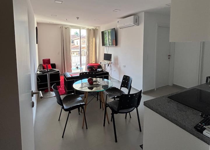 Departamento De Una Habitación En Asunción - Asunción