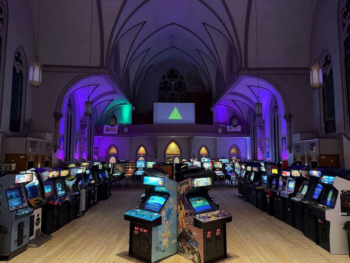 Historic 12br Mansion W/ Pinball + Arcade Access - 門羅維爾