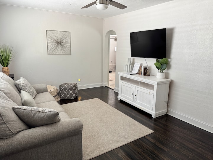 3br Clean & Cozy Near Hospitals & Downtown! - Ocala, FL