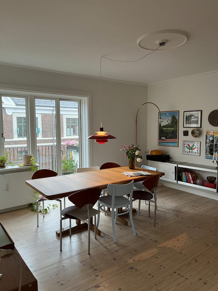 Bright Nørrebro Flat Close To Metro And Local Life - Copenaghen