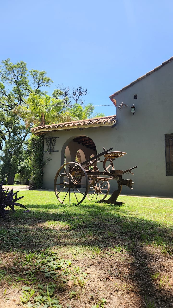 Quinta La Gloria 1905 - Colonia Caroya
