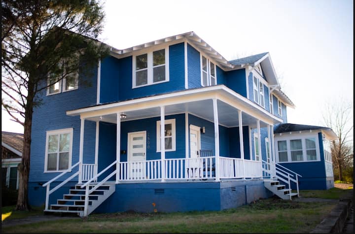 Blue Corner Luxe – Timeless Charm Near Downtown - Little Rock, AR