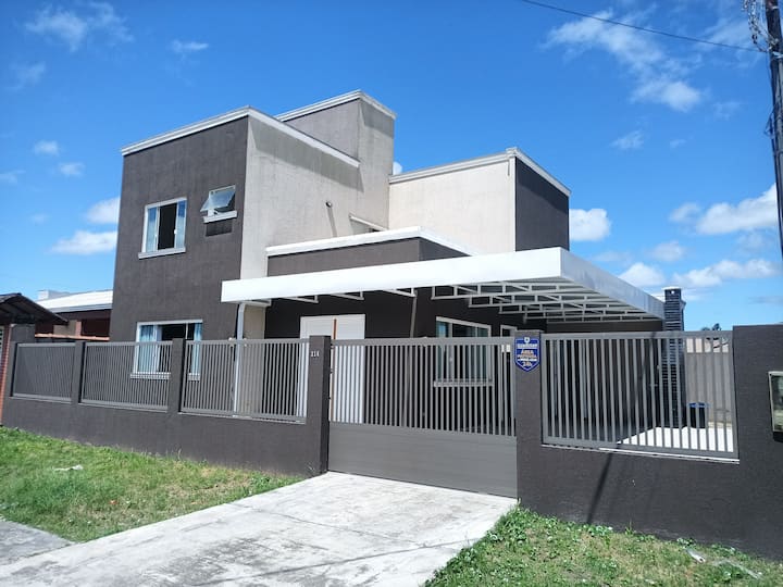 Sobrado Climatizado 4 Quartos - Matinhos