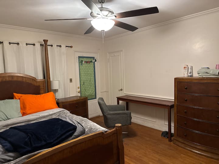 Pasadena Nice Room 3a - Pasadena, CA