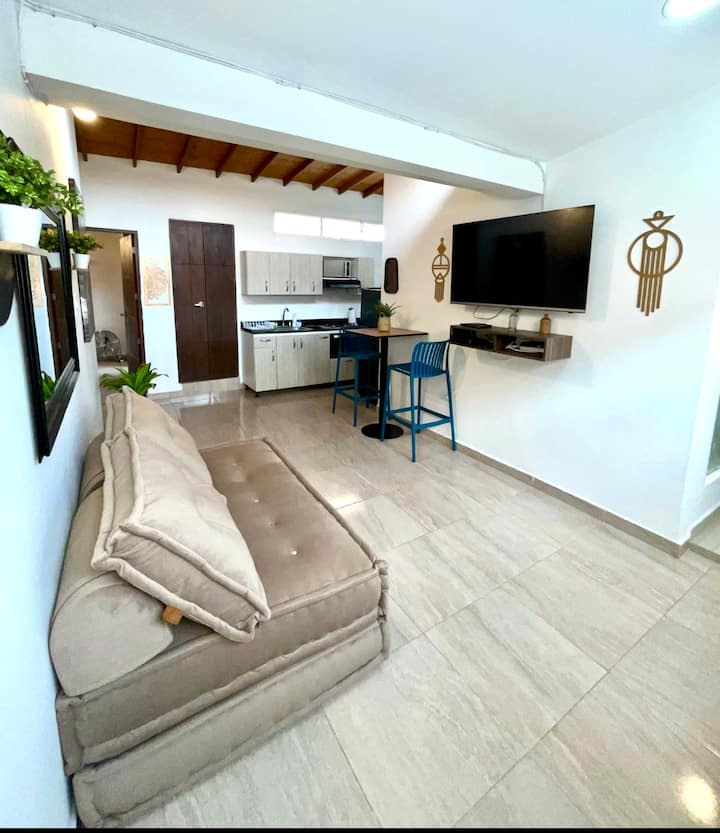 Private Apto 3 Beds/ 3 Baths In Laureles Fast Wifi - Medellín