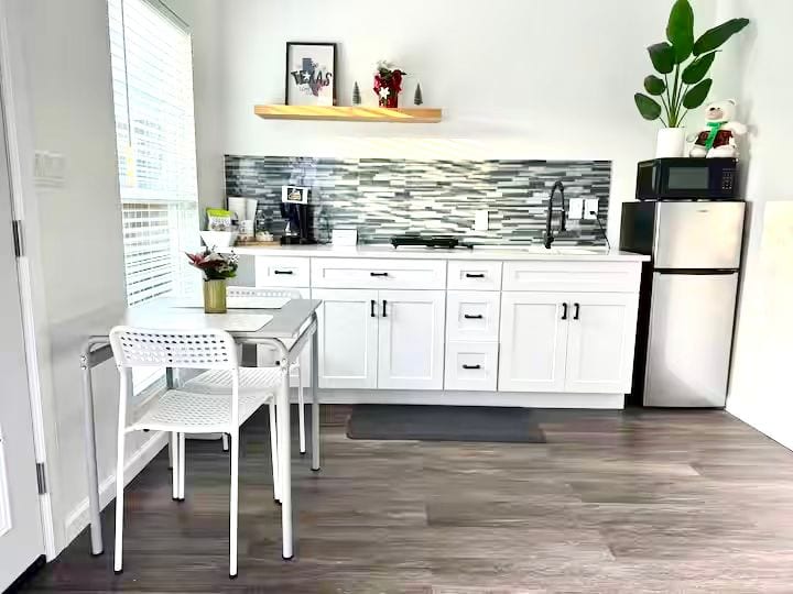 New* Charming Guest House - Acres Homes - Houston